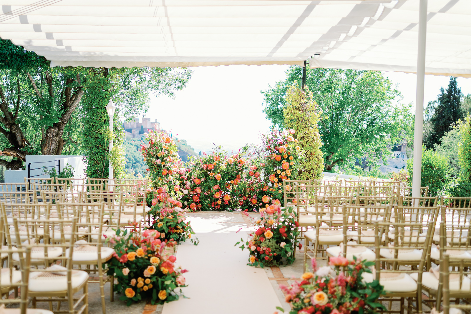 Scenic Alhambra Wedding in Granada, Spain | katmarcum.com